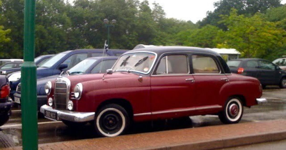 Ponton physics - my encounter with an old Merc | Petrolblog